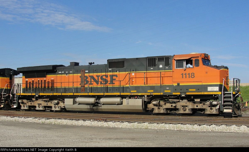 BNSF 1118